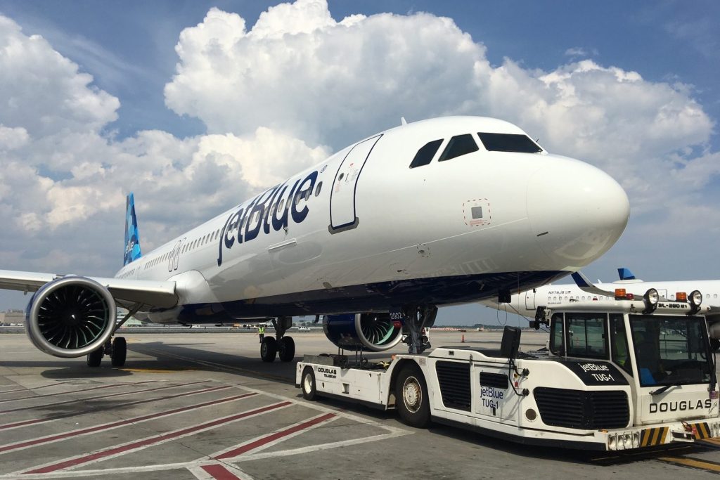 Spirit's JetBlue Complaint, Carnival's Splashy Marketing and Antarctica ...